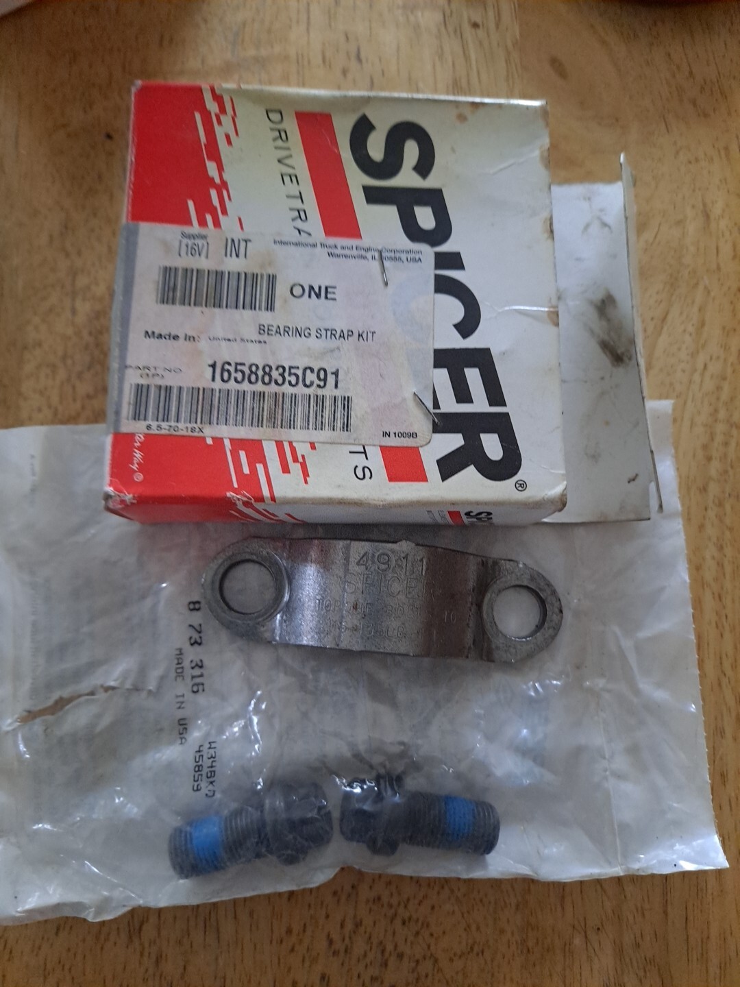 2 Spicer International Truck 1710 Series U-joint Strap Kits 1658835C91 ...