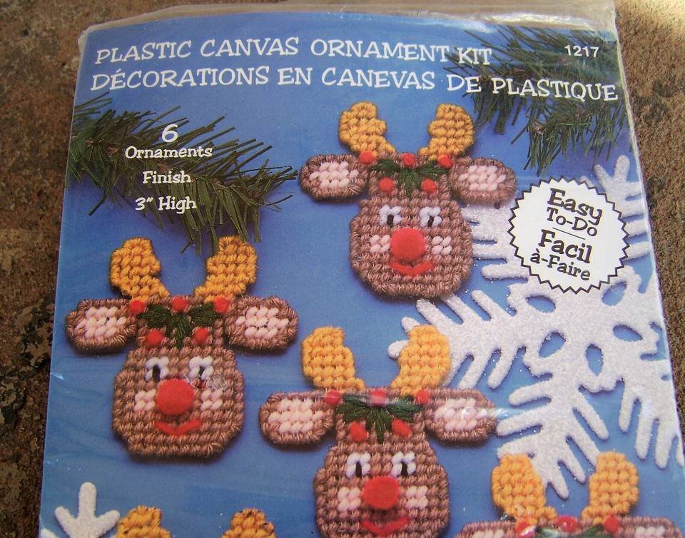 Design Works Crafts PLASTIC CANVAS ORNAMENT KIT 1217 Reindeer UNOPENED ...