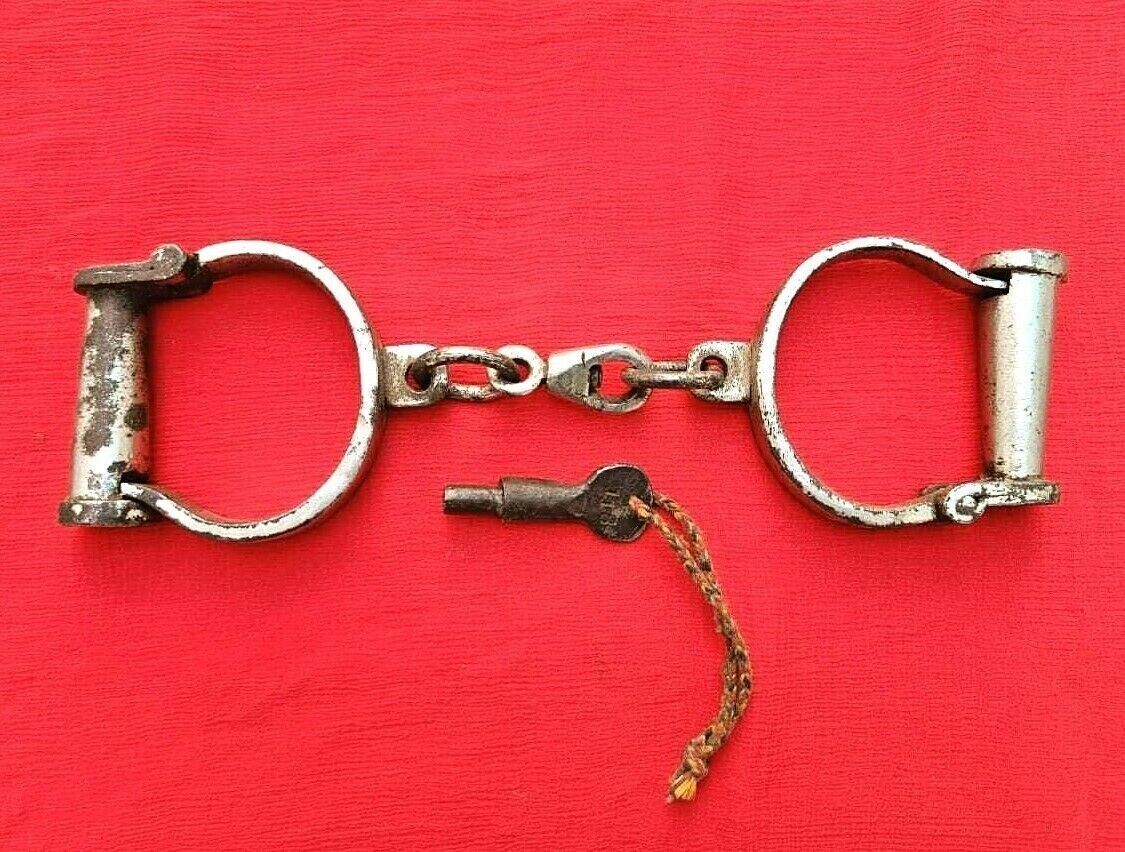 1930 Antique Reproduction Handcuff Handcrafted Iron Nickel Lock Key ...