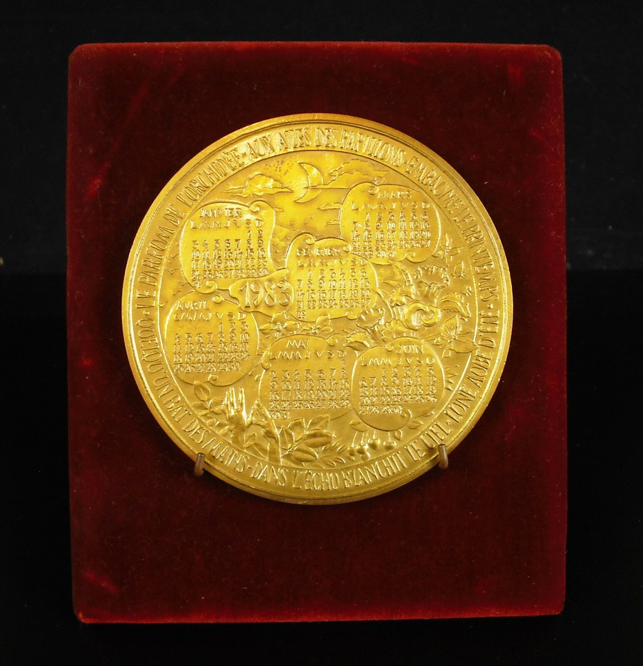Calendar Medal + Stand & Box Year 1983 95 mm 304g Happy New Year Medal ...