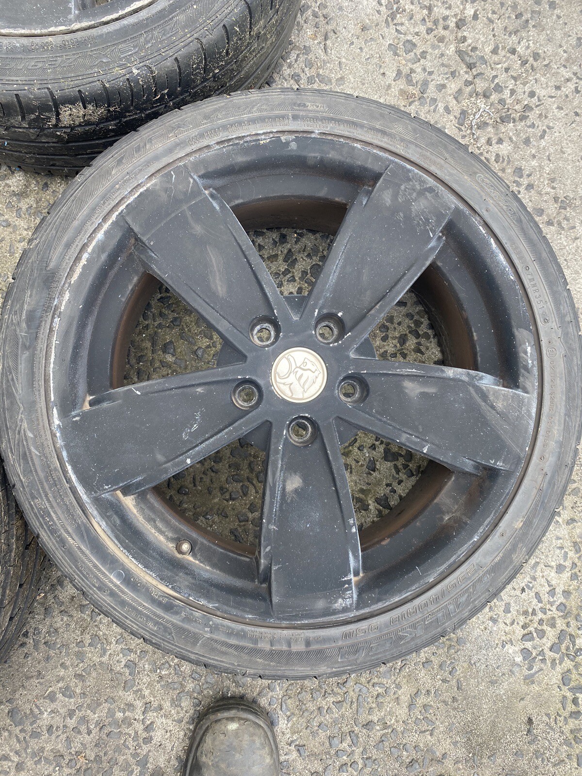 COMMODORE VY SS MAG WHEELS & TYRES 18 inch VT VX VY VZ | eBay Australia