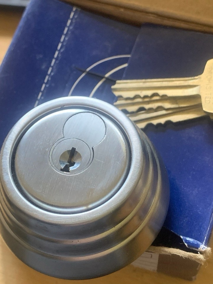 Arrow SFIC deadbolt with Best-type core & keys, Locksmith, Locksport ...