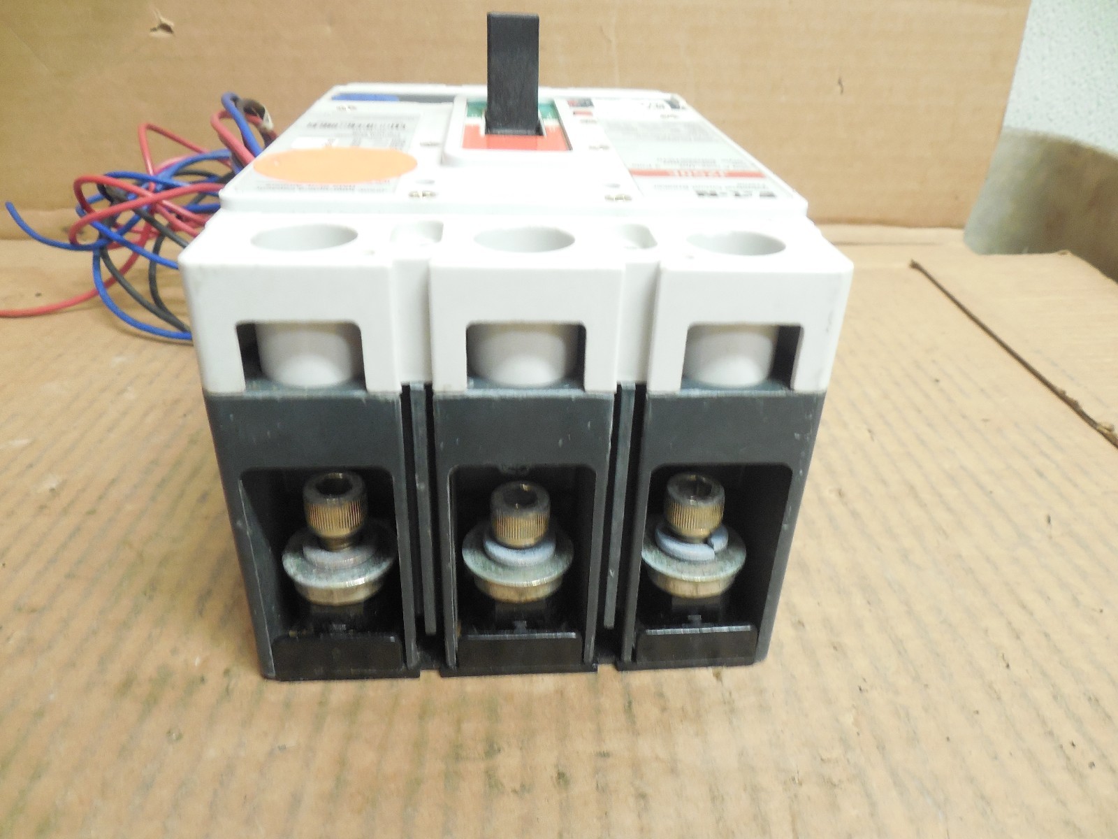 EATON SHUNT TRIP CIRCUIT BREAKER JGE3250NN 250A 250 A AMP 600Vac 3 POLE ...