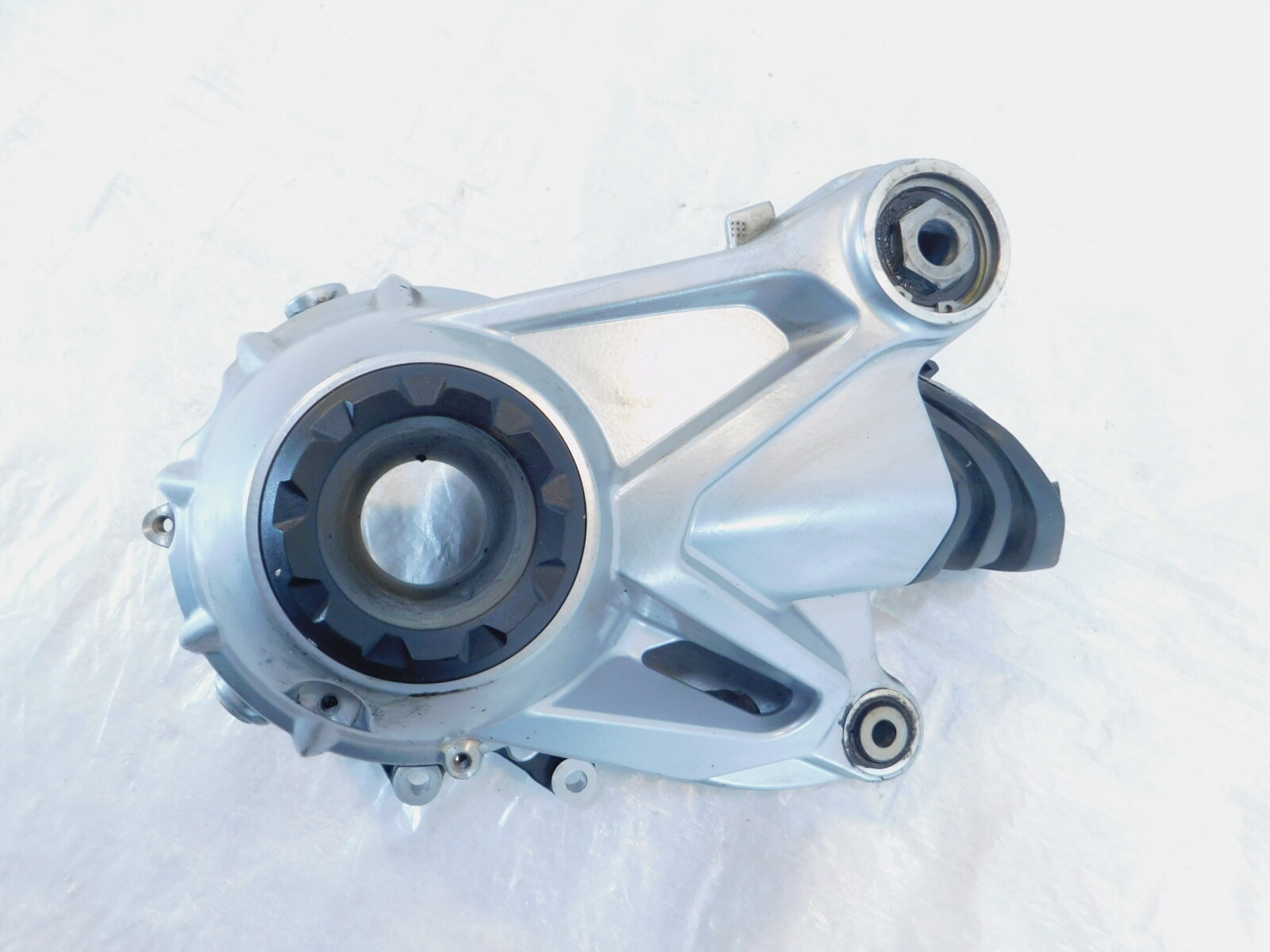 BMW R1200GS R1200RT R1200RS Silver Rear Wheel Drive Axle Gear Case ...