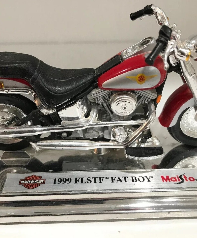 1999 HARLEY DAVIDSON FLSTF FAT BOY 1:18 Scale Diecast Model by Maisto ...
