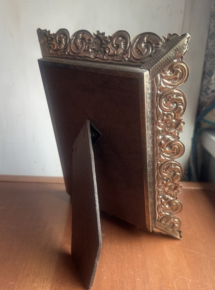 Vintage Metal Picture Frame Baroque Ornate Gold Tone 5x7” Free Standing ...