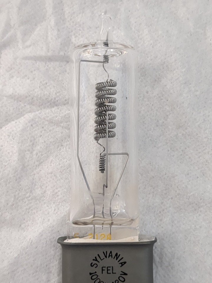 Sylvania Tungsten Halogen FEL Lamp Lighting 1000W 120V 300 Hrs | eBay