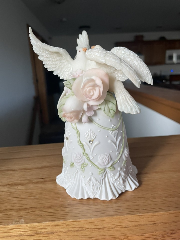 ROMAN, INC - WEDDING ELEGANCE COLLECTION - CAKE TOPPER/BELL - ROSES ...