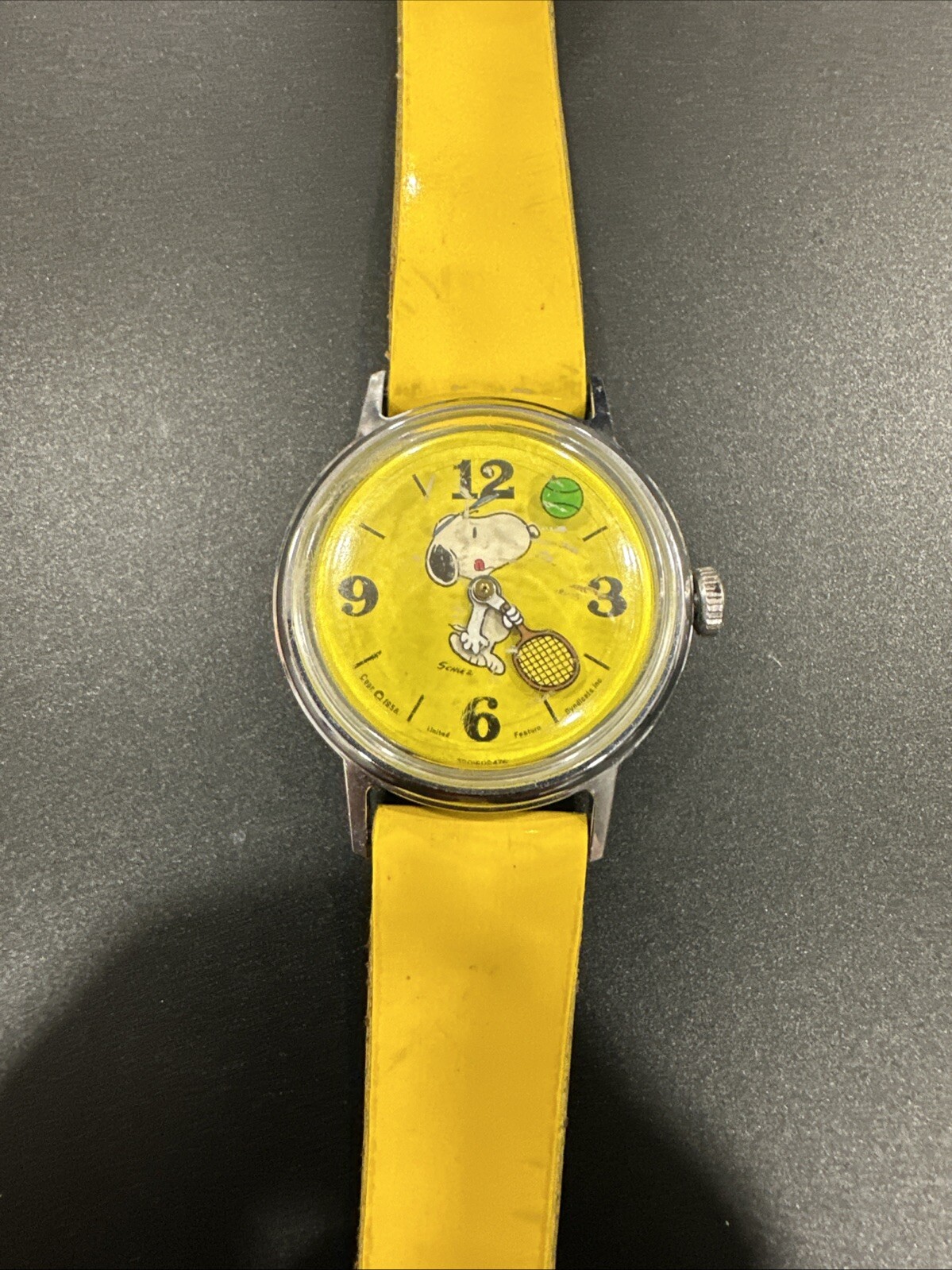 Snoopy Tennis Watch Yellow 1970s - Gem