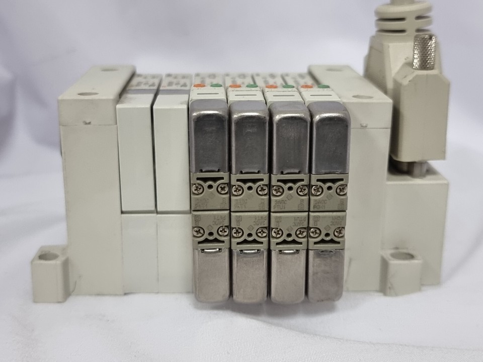 SMC VV5Q11-06-DuQ00 Profibus Interface w/6 Manifold slots,Used,Japan+ ...
