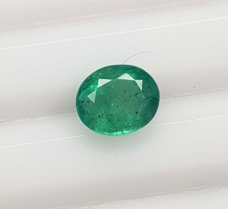 1.75 Ct Naturel Émeraude Earthmine Zambien Forme Ovale Facettes Pierre ...