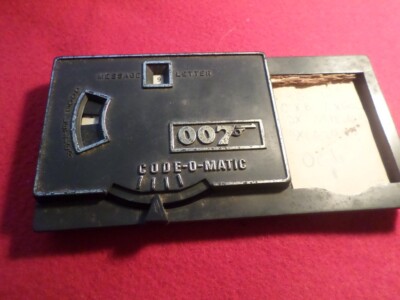 James Bond 007 Secret Agent Vintage 1965 DMG Code-O-Matic Message ...
