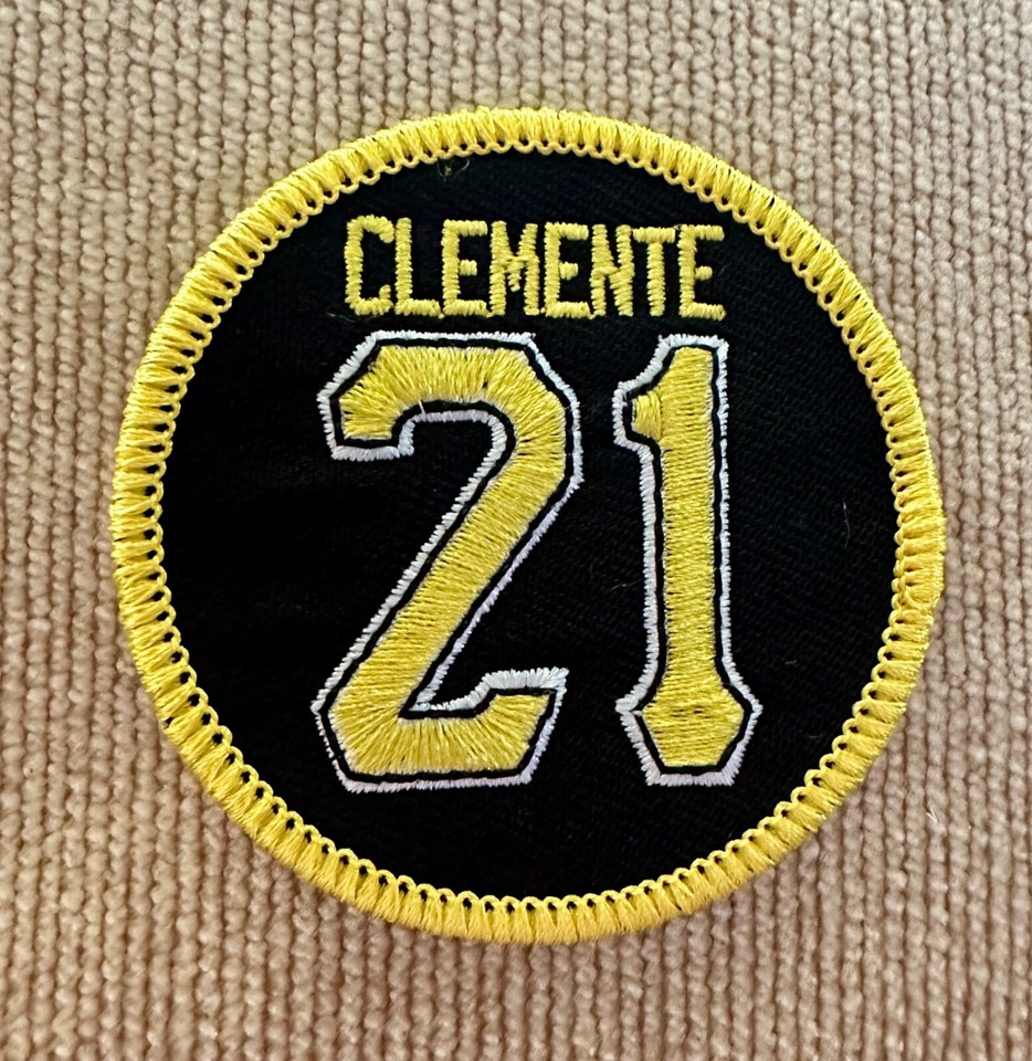 FABULOUS ROBERTO CLEMENTE #21 EMBROIDERED IRON-ON PATCH...HARD TO FIND ...