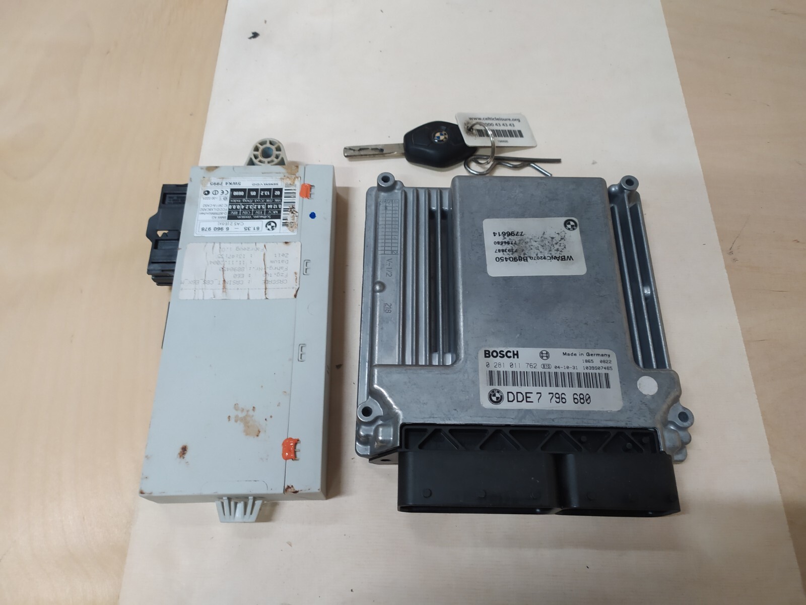 BMW 5 Series E60 3.5D 2005 M57 Engine Control Unit DDE 7796678 CAS2 ...