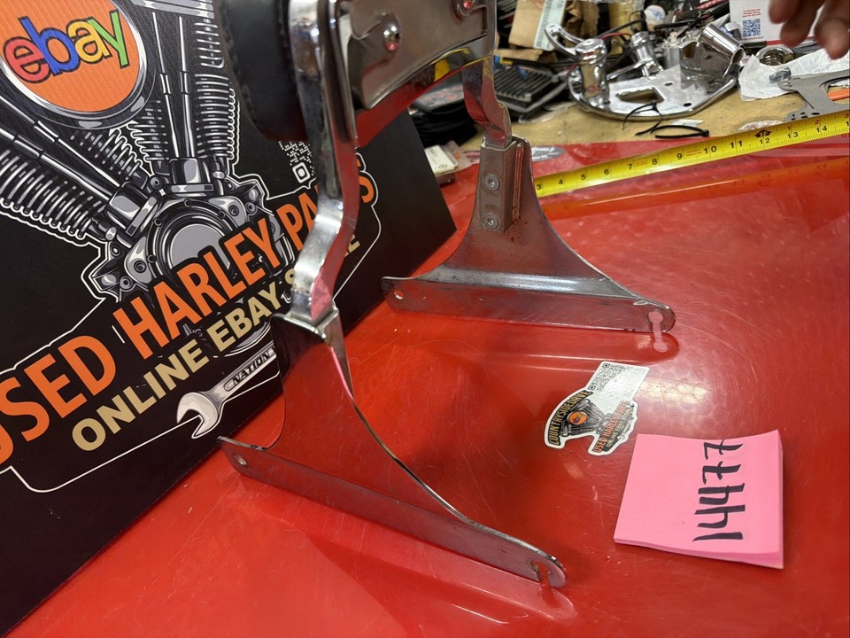 Harley Short Narrow Genuine Backrest Sissy Bar Side Plates Uptight Pad ...