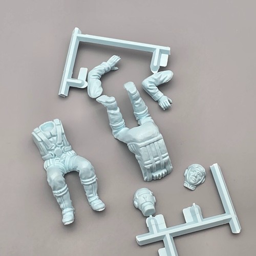 Airfix 1/24 Junkers Ju-87B-2 Stuka Parts Gunner Figure | eBay