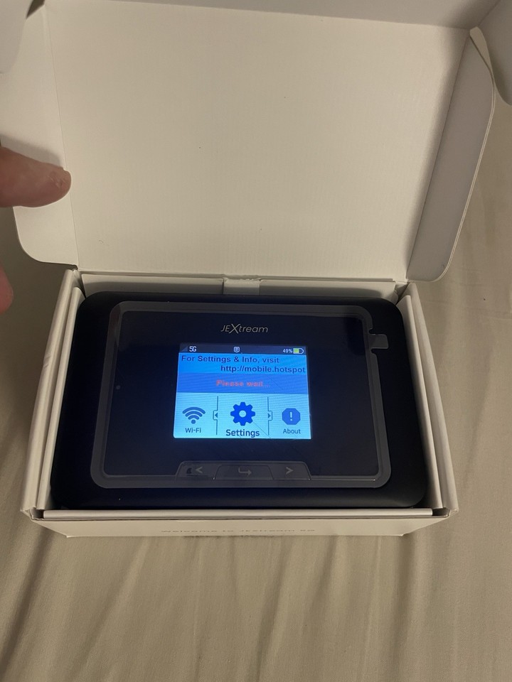 Franklin JEXtream RG2100 T-Mobile 5G Wi-Fi 6 Mobile Hotspot Router (T ...