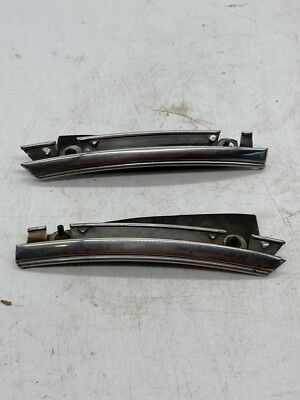 rear top upper fender trim moldings & rubber dust seal 68-72 Chevy ...