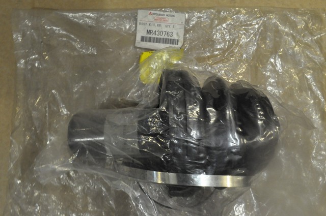 MR430763 Mitsubishi OEM Genuine Boot Kit RR Axle Joint for sale online ...