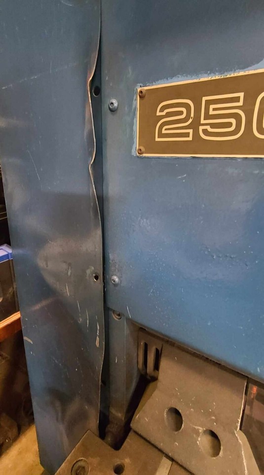 Cincinnati 250 HS x 12 FT. Hydraulic Shear - Cap: 1/4" Mild Steel | eBay