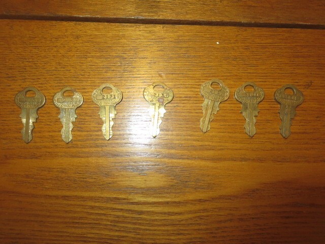 Chicago Lock Co. Key 2131 Vintage BRASS Keys This Lot includes 7 Paired ...