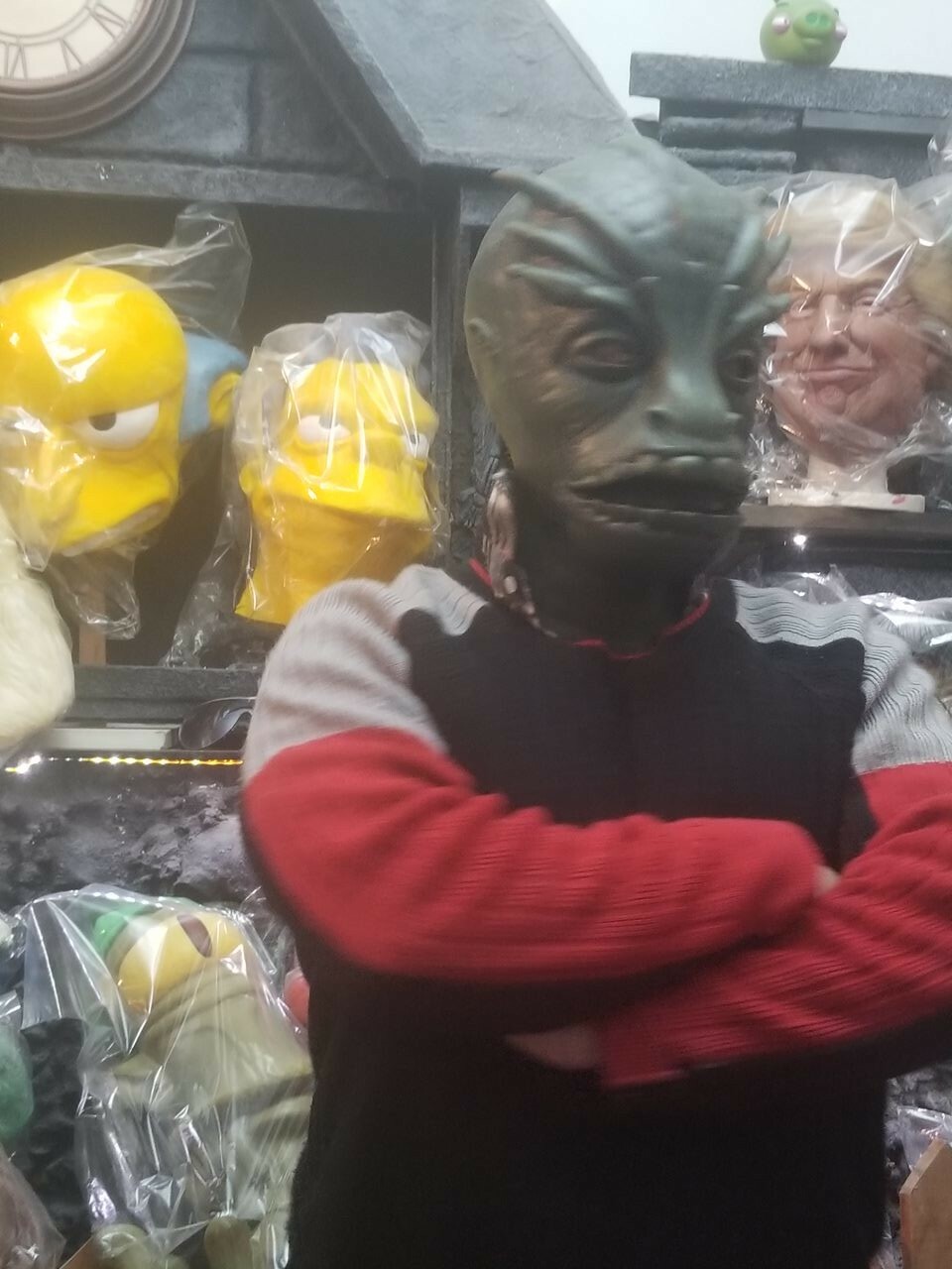 V the final battle latex mask / v the visitors lizard latex mask ...