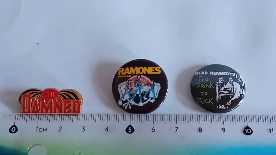 Job Lot x 3 Punk Vintage Badges - Dead Kennedys Too Drunk , Ramones ...