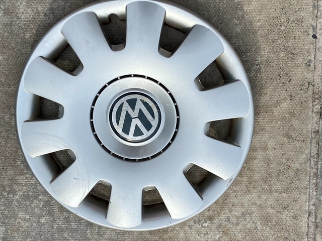Volkswagen PASSAT Wheel Trim 15" X 1 Hub Cap BORA Golf VW Genuine ...