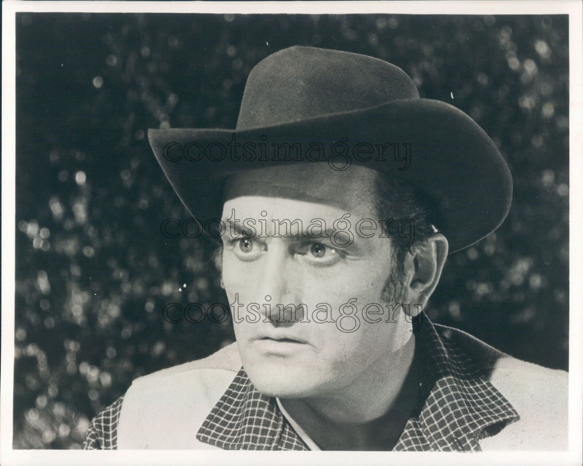 John Merrick's Instagram, Twitter & Facebook on IDCrawl