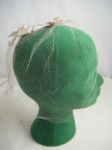 Vtg 60s Pale Pink 2 Velvet Bows Veil Net Hat- 15" diameter (H9), as-is ...