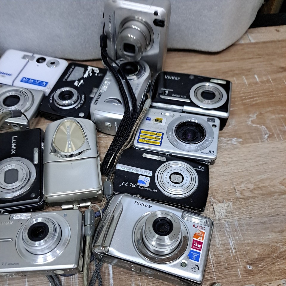 Assorted Vintage Digital Compact Cameras Job Lot w/ Some Straps | eBay UK