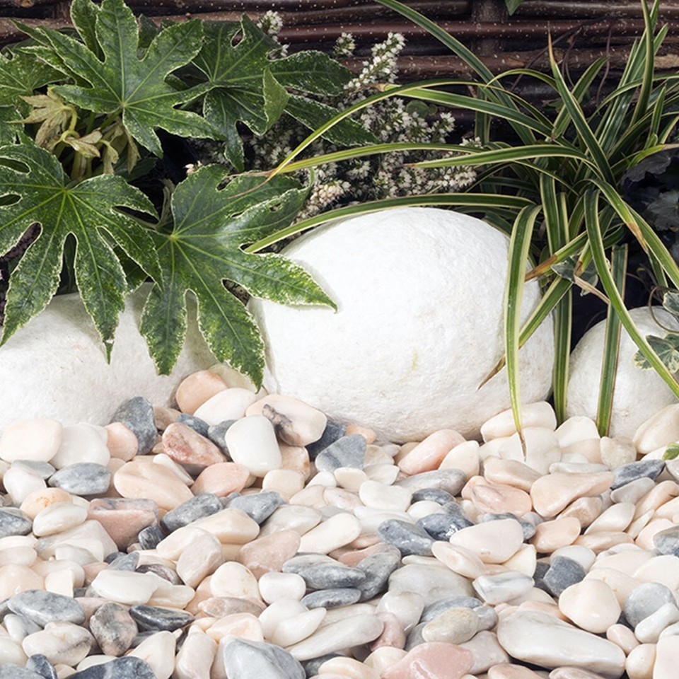 Flamingo Decorative Garden & Landscaping Aggregate Pebbles 20-50mm ...