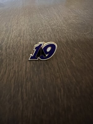 Autozone 19 Years Of Service Anniversary Small Lapel Pin Auto Zone ...