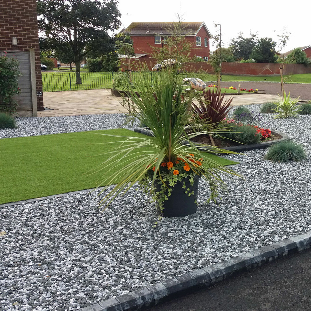 Black Ice Decorative Aggregate Garden & Landscaping Gravel Chippings 14 ...