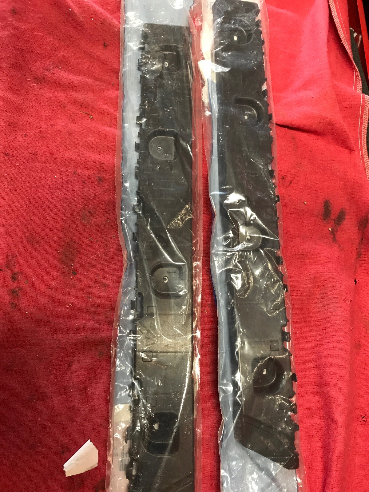 GM OEM 16-18 Malibu Rear Bumper-Guide Bracket Right 84047940 Left ...