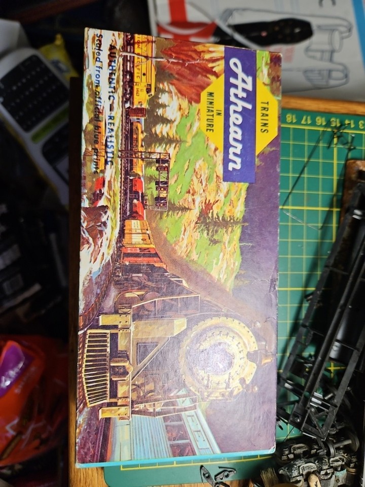 Athearn HO Scale Blue Box 1335 50' Plug Box Boxcar Soo Line Paint For ...