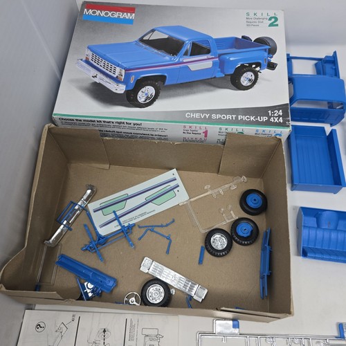 Monogram Chevy Sport Pick-Up 4x4 Scale 1:24 Model Kit Vintage 1992 | eBay