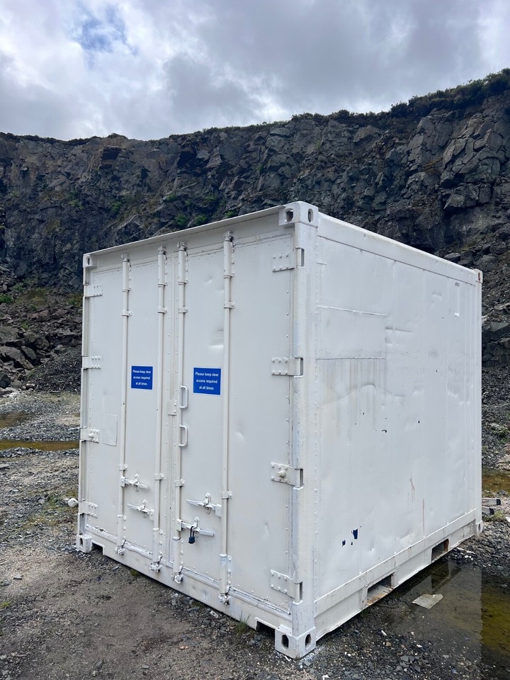 10FT REFRIGERATED SHIPPING CONTAINER/CHILLER/REEFER WHITE | eBay UK
