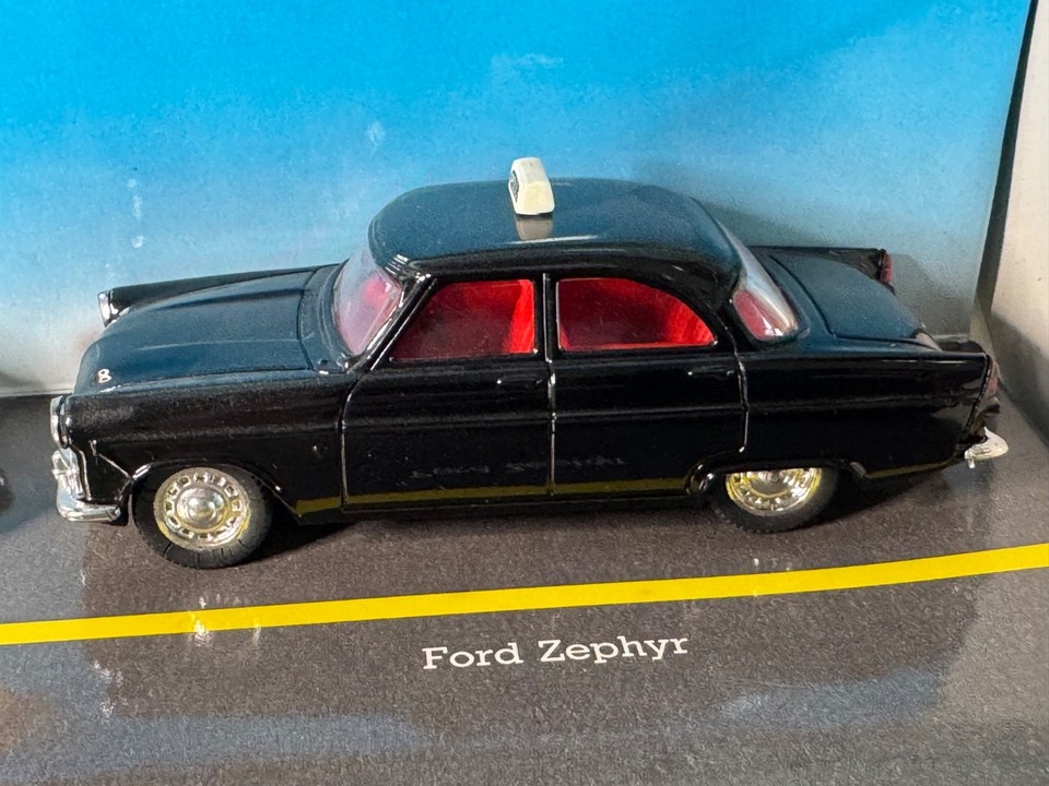 Corgi Police Cars of The Sixties Set Morris 1000 Jaguar MkII Ford ...