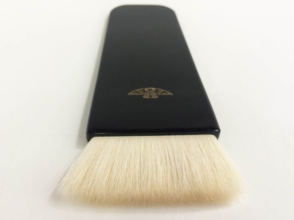 Geisha Liquid Hake Makeup Brush Goat Hair Shiro-Nuri Kabuki 60mm Long ...