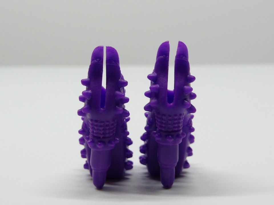 Monster High Replacement Clawdeen Wolf Scare N Makeup Purple Heels ...