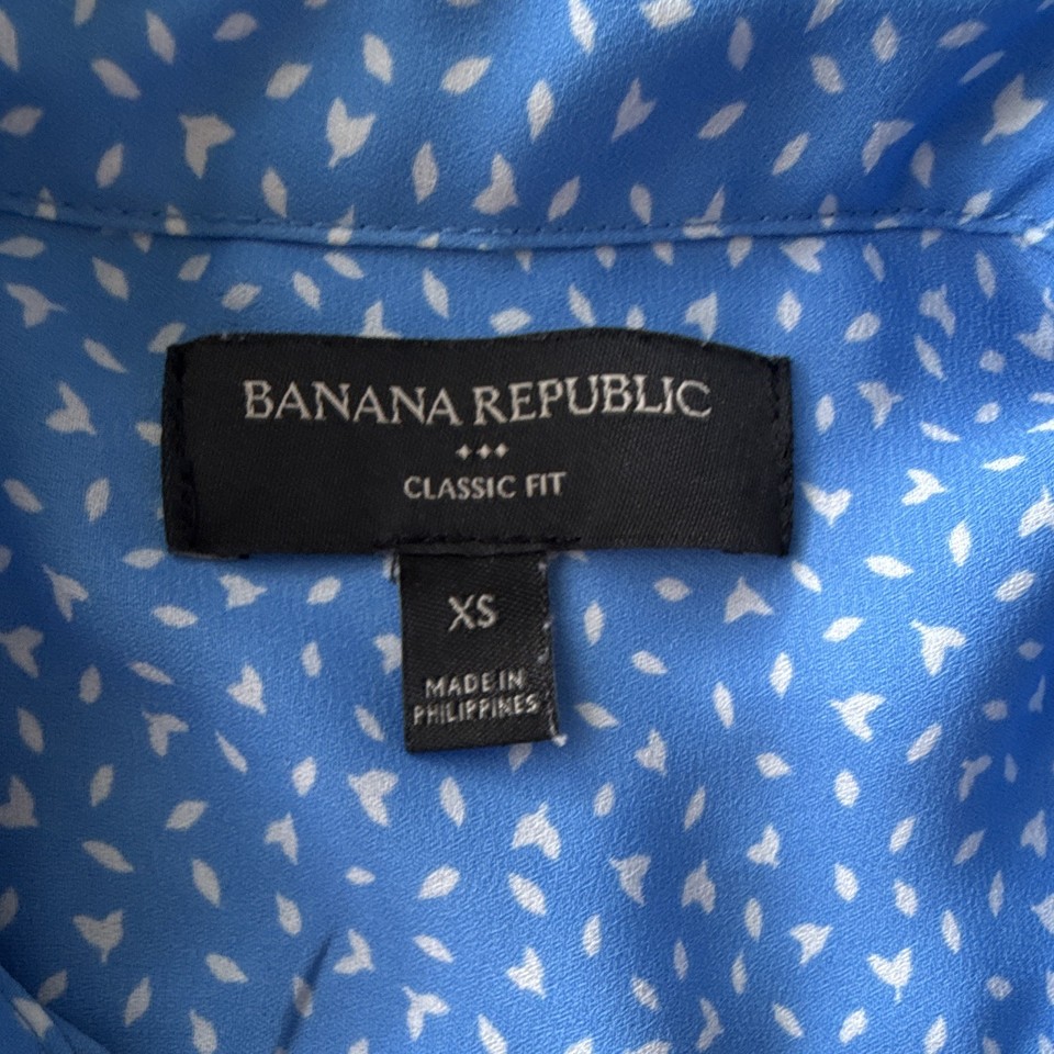 Banana Republic Blue White Leaf Print Collared Sleeveless Button Blouse ...
