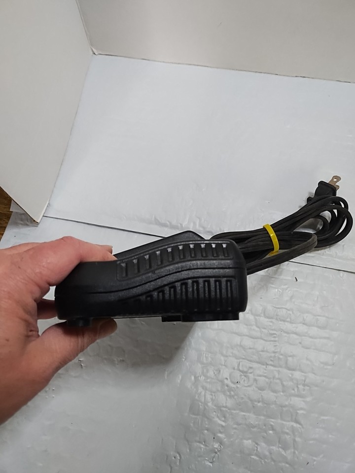 DeWALT DCB107 12V/20V Max Lithium Ion Battery Charger USED, WORKS | eBay