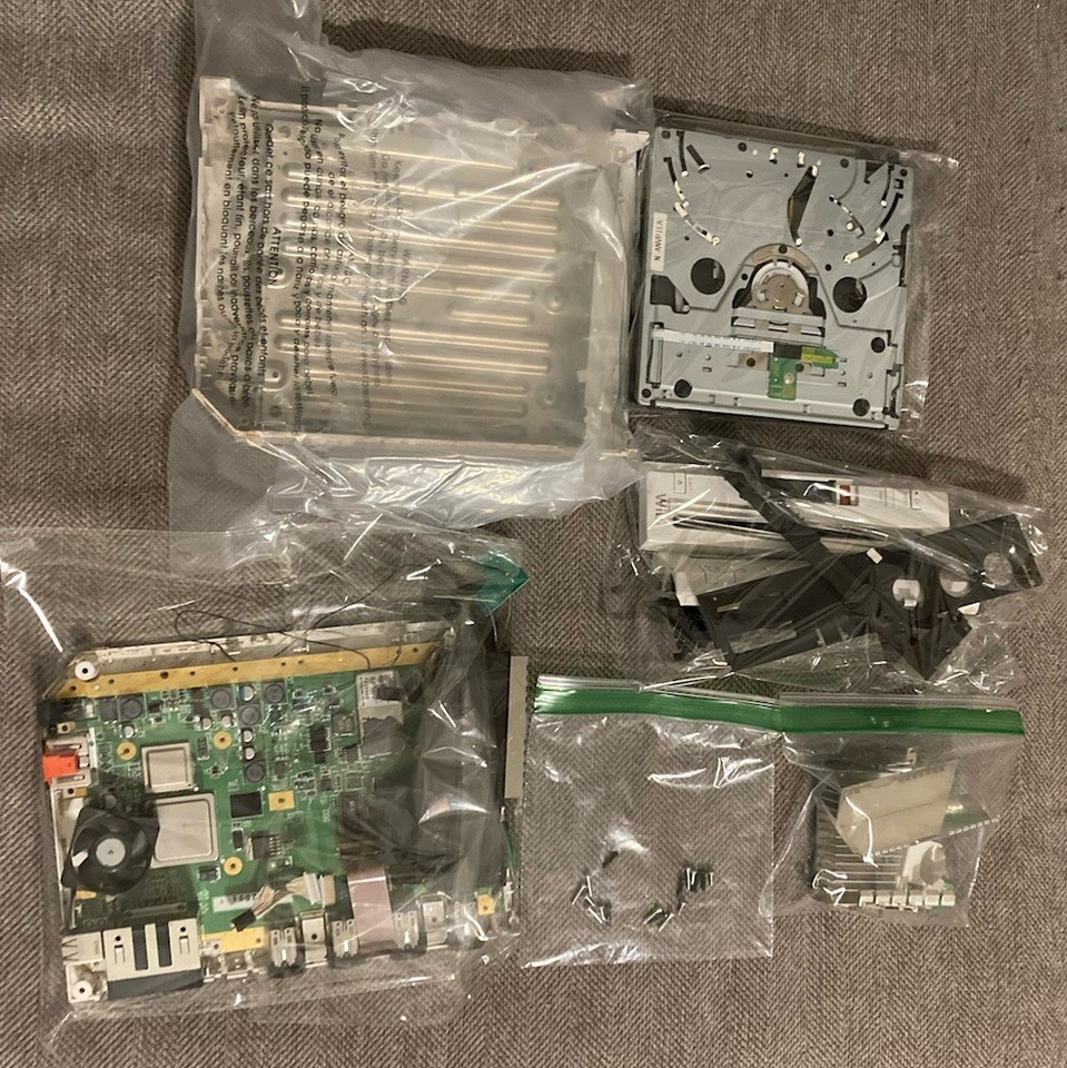 Huge Lot Bundle Assortment of Wii Parts - Disc Drive, Faceplate ...