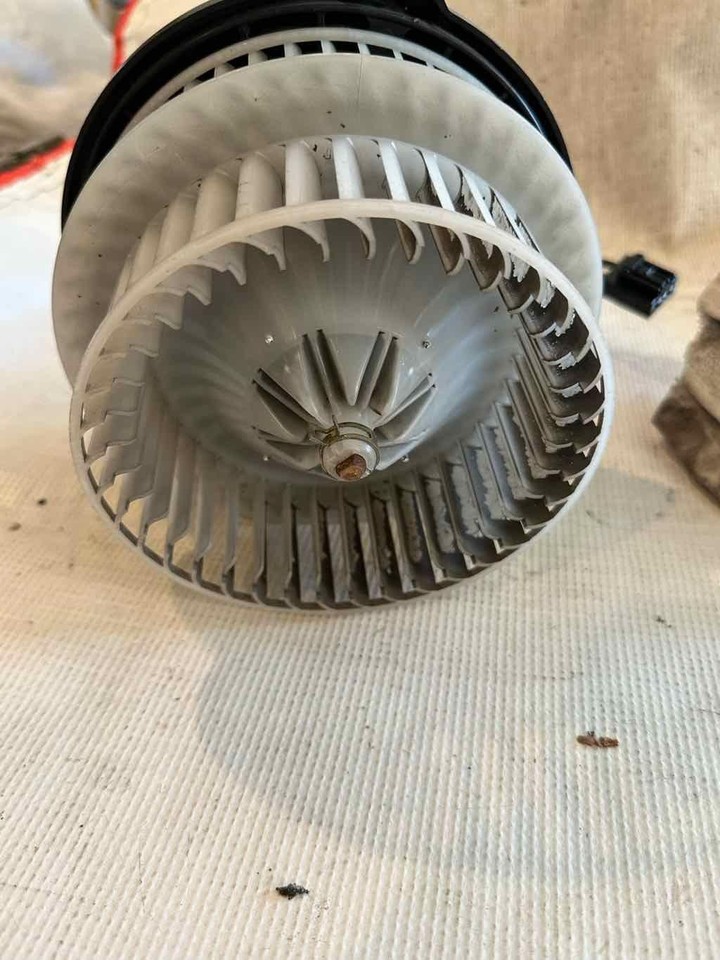 2001-09 TOYOTA PRIUS FRONT BLOWER MOTOR USED OEM | eBay