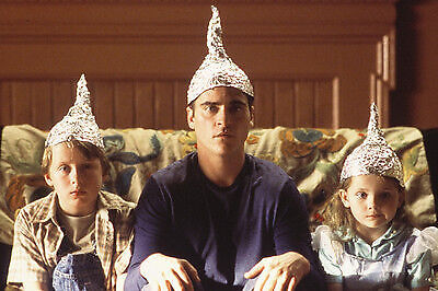 Joaquin Phoenix As Merrill Hess In Signs 11x17 Mini Poster | eBay