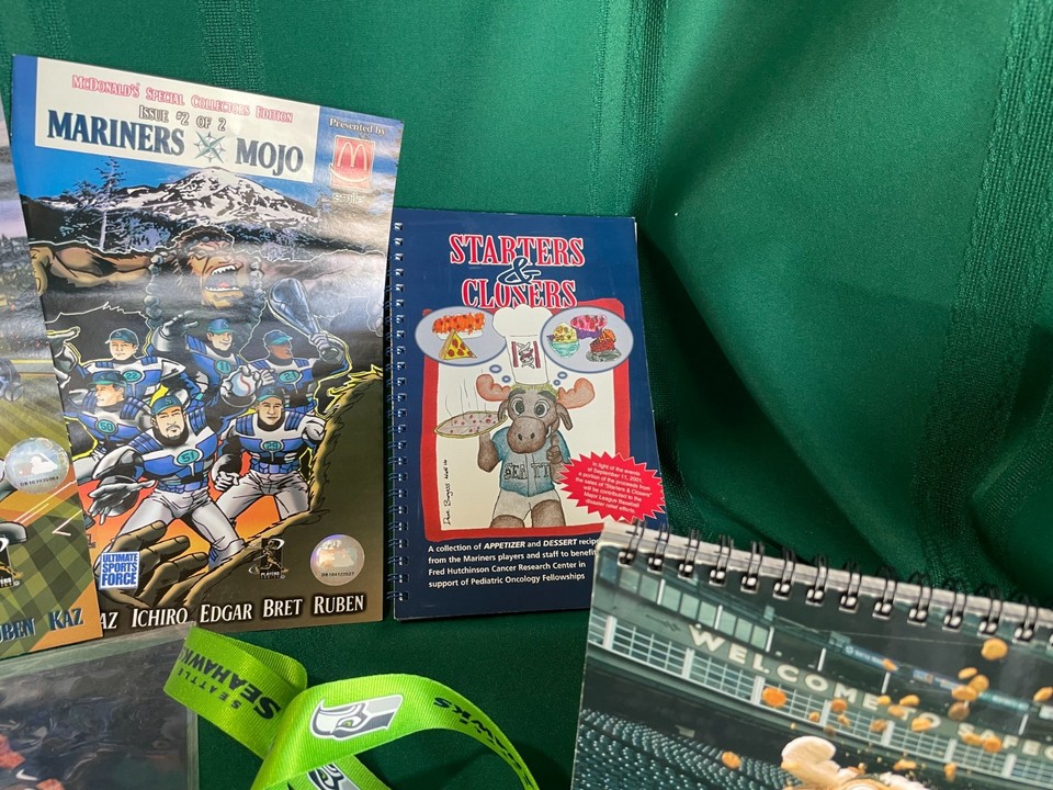 Seattle Mariners Collection of Memorabilia Poster, Magazines, Comic ...