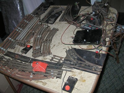 LIONEL TRAINS 0-GAUGE 50 PLUS PIECES 027 TRACK TRANSFORMERS RAILROAD ...