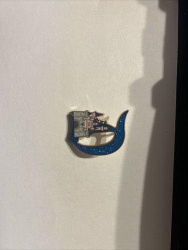 Disneyland 70th Magic Key Pin - Castle pin w/The Key | eBay