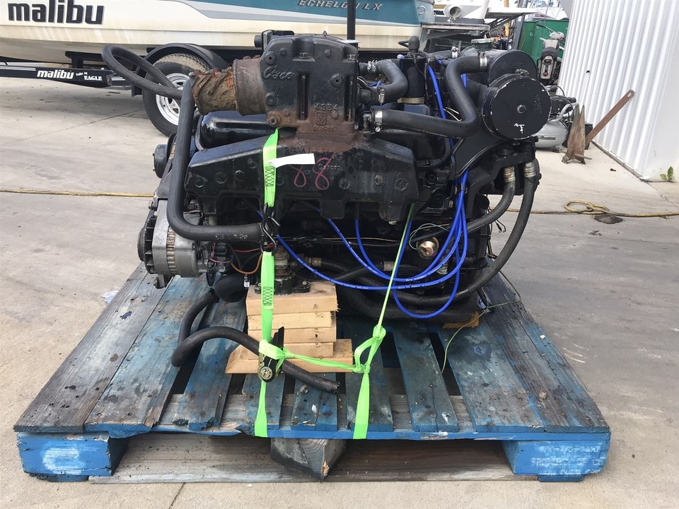 MerCruiser Marine7.4 L V8 340 HP inboard Engine closed cooling NO SALT ...